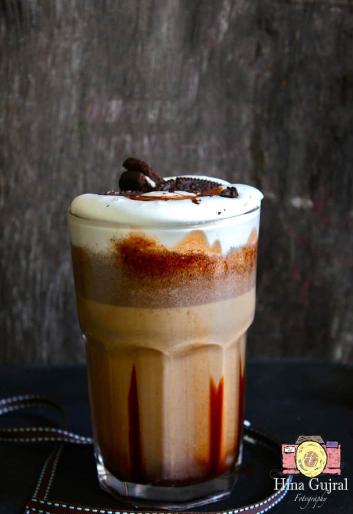 Crunchy Oreo Frappe (Video Recipe) - Fun FOOD Frolic