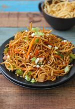 Chinese Bhel Recipe (Crispy Noodle Chaat) - Fun FOOD Frolic
