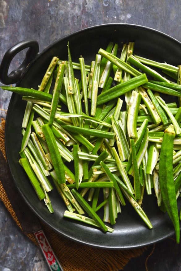 Kurkuri Bhindi Recipe (Bhindi Fry) - Fun FOOD Frolic