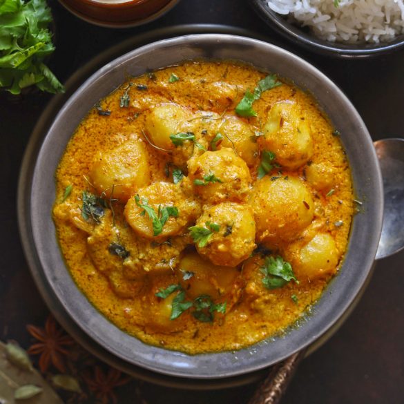 Dum Aloo Recipe (Instant Pot & Stovetop) - Fun FOOD Frolic