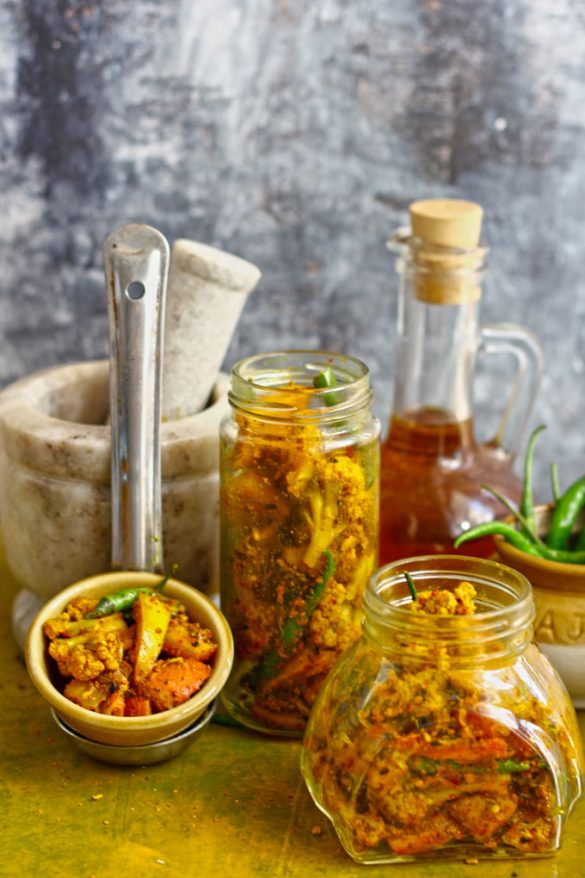 Gobhi Gajar Ka Achar Recipe - Fun FOOD Frolic