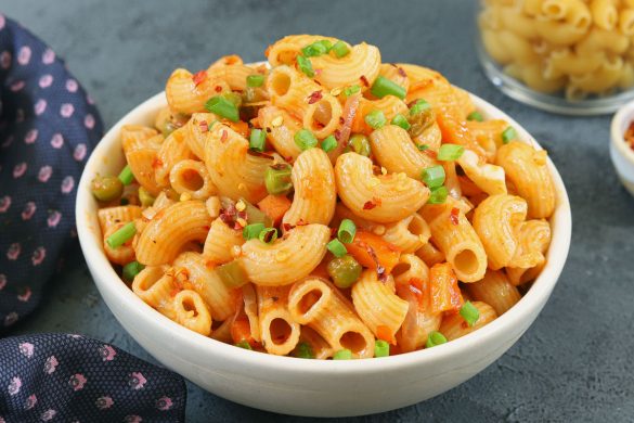 Veg Manchurian Gravy (Video Recipe) - Fun FOOD Frolic