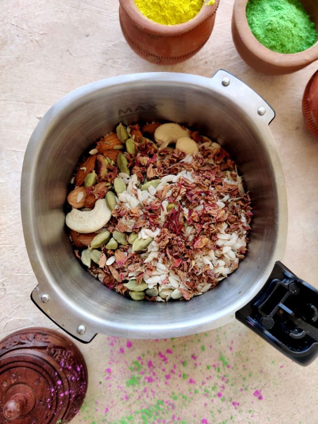 Thandai Powder Recipe (Thandai Masala) - Fun FOOD Frolic