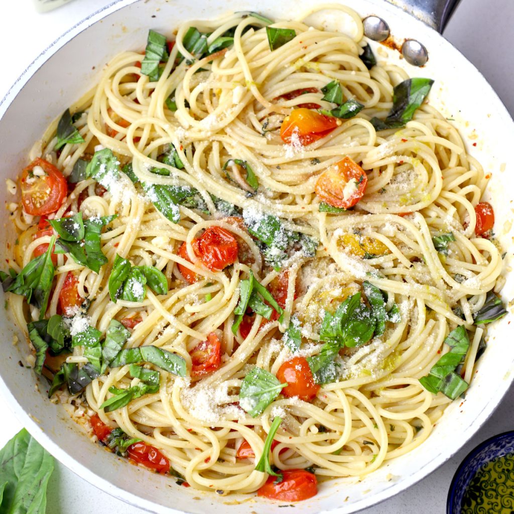 Easy Pasta with Cherry Tomatoes - Fun FOOD Frolic
