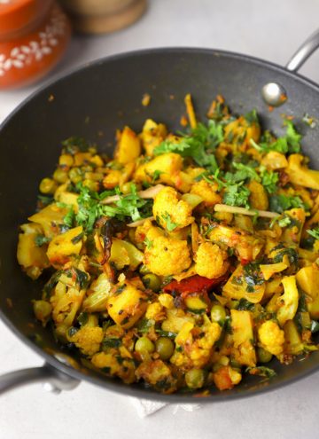 Punjabi Aloo Gobi Recipe - Fun FOOD Frolic
